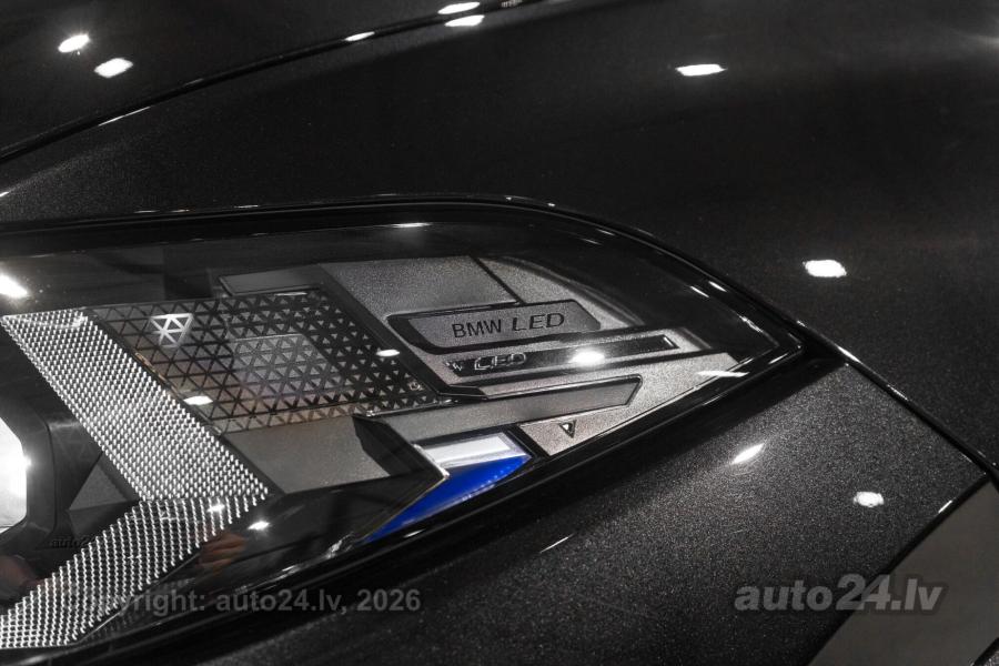 Black BMW X6 M 2024 in Riga, with an engine capacity of 4.40 L and mileage of 17 thousand km for 115000 €, photo 30 on AUTOMOTO.COM.LV