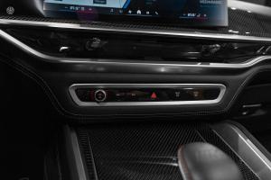 Black BMW X6 M 2024 in Riga, with an engine capacity of 4.40 L and mileage of 17 thousand km for 115000 €, photo 24 on AUTOMOTO.COM.LV