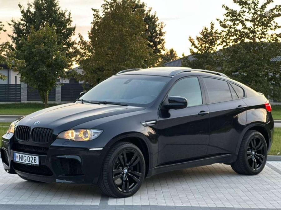 Blue BMW X6 M 2010 in Siauliai, with an engine capacity of 4.40 L and mileage of 130 thousand km for 14000 €, photo 2 on AUTOMOTO.COM.LV