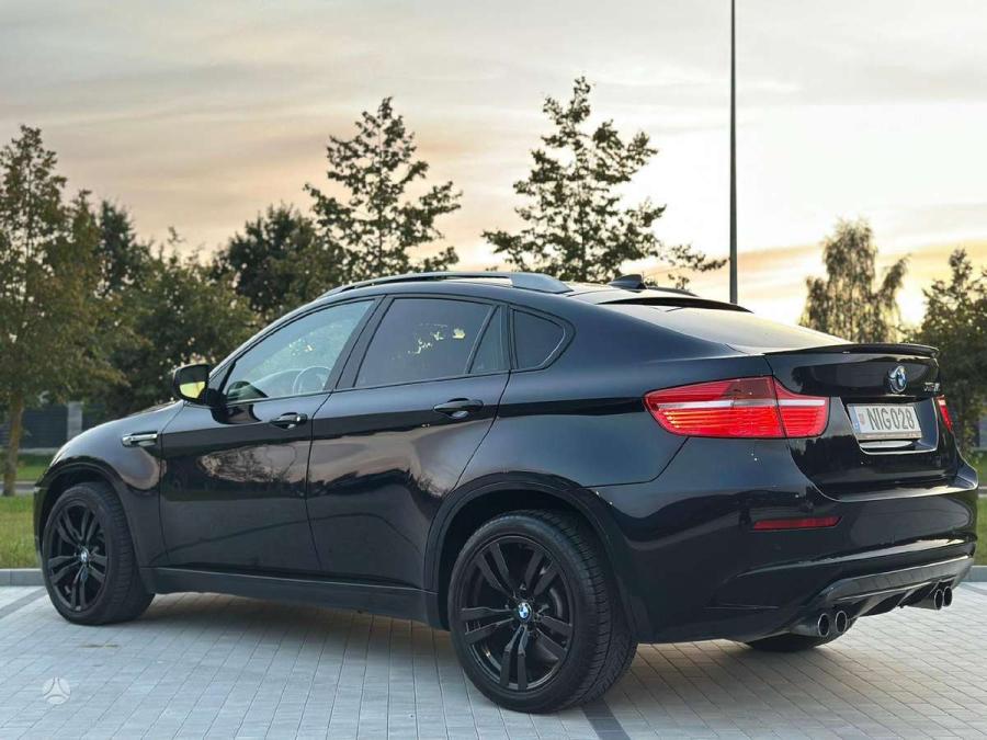 Blue BMW X6 M 2010 in Siauliai, with an engine capacity of 4.40 L and mileage of 130 thousand km for 14000 €, photo 8 on AUTOMOTO.COM.LV