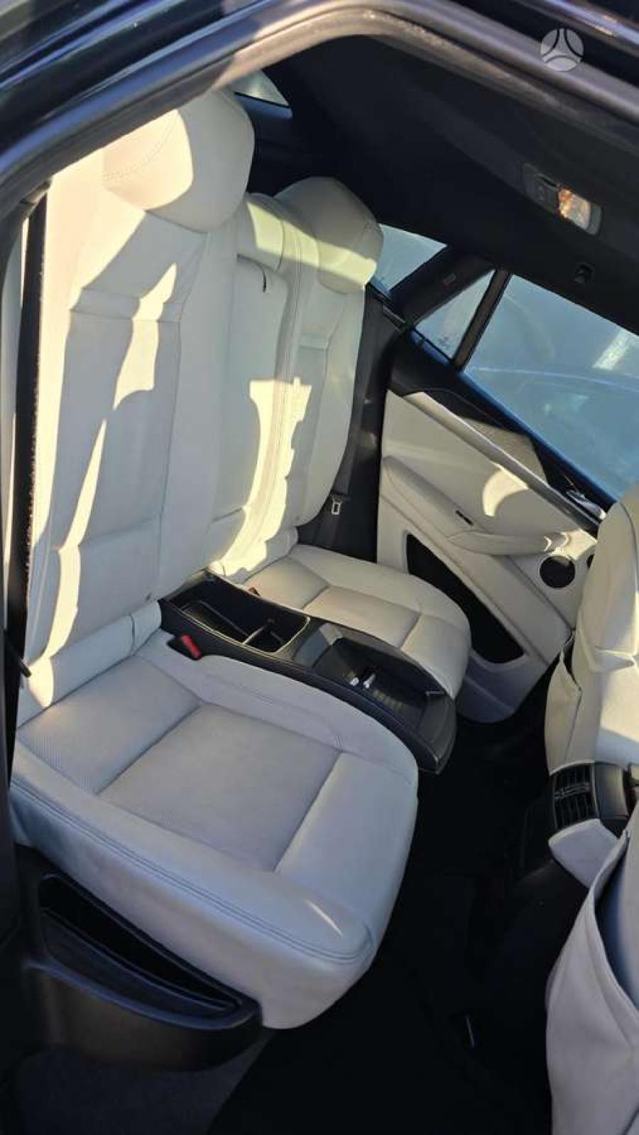 Синий БМВ Х6 М 2011 в Паневежис, объемом двигателя 4.40 л и пробегом 180 тыс. км за 15000 €, фото 33 на AUTOMOTO.COM.LV