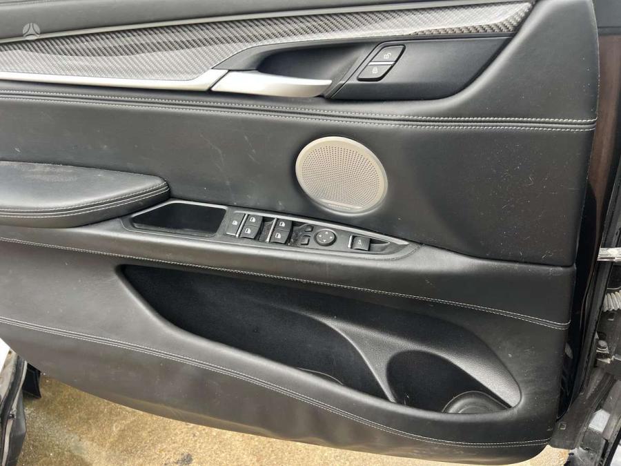 Zils BMW X6 M 2015 Kauņa, ar dzinēja tilpumu 4.40 L un nobraukumu 101 tūkst. km par 10228 €, foto 24 vietnē AUTOMOTO.COM.LV