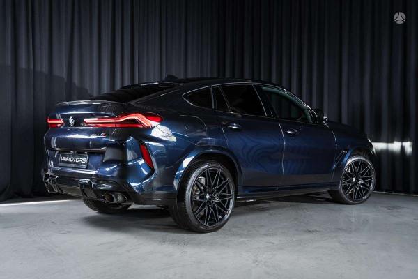 Blue BMW X6 M 2022 in Vilnius, with an engine capacity of 4.40 L and mileage of 66 thousand km for 69999 €, photo 5 on AUTOMOTO.COM.LV