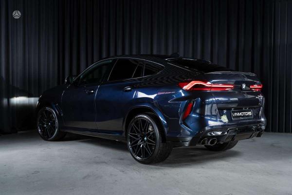 Blue BMW X6 M 2022 in Vilnius, with an engine capacity of 4.40 L and mileage of 66 thousand km for 69999 €, photo 7 on AUTOMOTO.COM.LV