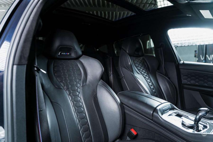 Zils BMW X6 M 2022 Viļņa, ar dzinēja tilpumu 4.40 L un nobraukumu 66 tūkst. km par 69999 €, foto 30 vietnē AUTOMOTO.COM.LV