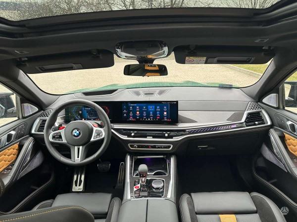 Zaļš BMW X6 M 2025 Klaipėda, ar dzinēja tilpumu 4.40 L un nobraukumu 14 tūkst. km par 115000 €, foto 5 vietnē AUTOMOTO.COM.LV