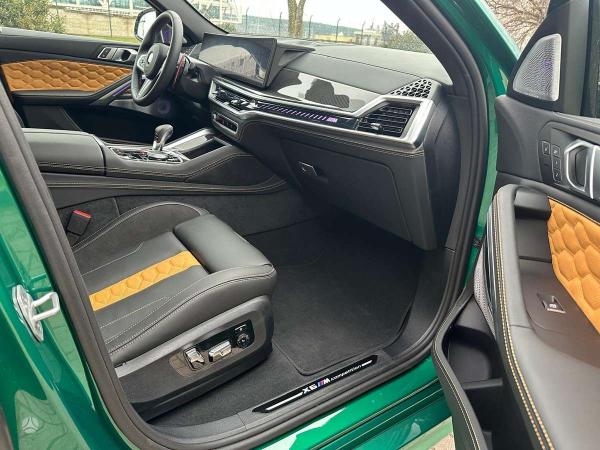 Zaļš BMW X6 M 2025 Klaipėda, ar dzinēja tilpumu 4.40 L un nobraukumu 14 tūkst. km par 115000 €, foto 7 vietnē AUTOMOTO.COM.LV