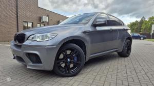Grey BMW X6 M 2014 in Kaisiadorys, with an engine capacity of 4.40 L and mileage of 116 thousand km for 20950 €, photo 3 on AUTOMOTO.COM.LV