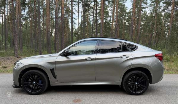 Grey BMW X6 M 2015 in Riga, with an engine capacity of 4.40 L and mileage of 180 thousand km for 28000 €, photo 3 on AUTOMOTO.COM.LV