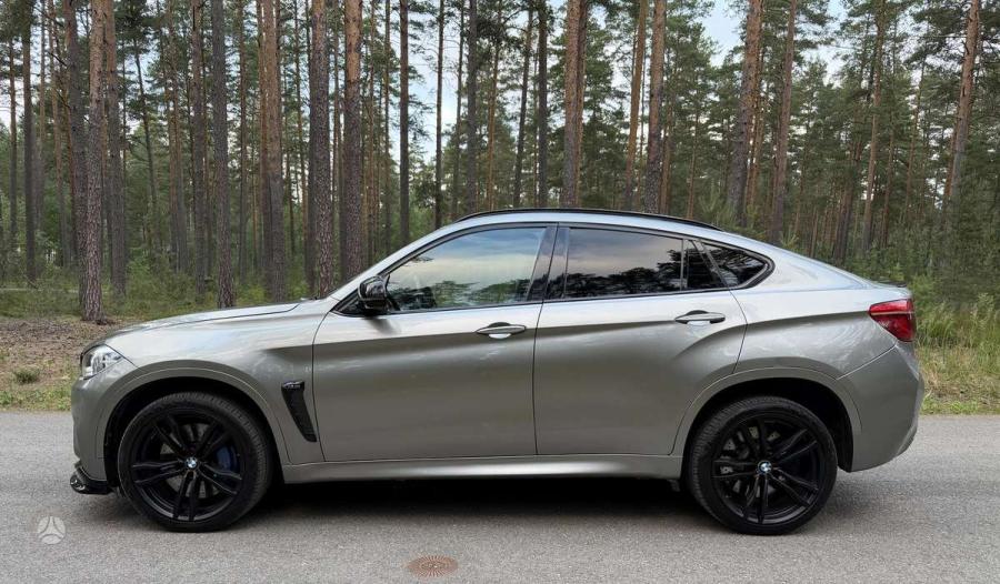 Grey BMW X6 M 2015 in Riga, with an engine capacity of 4.40 L and mileage of 180 thousand km for 28000 €, photo 4 on AUTOMOTO.COM.LV