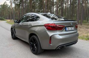 Grey BMW X6 M 2015 in Riga, with an engine capacity of 4.40 L and mileage of 180 thousand km for 28000 €, photo 5 on AUTOMOTO.COM.LV