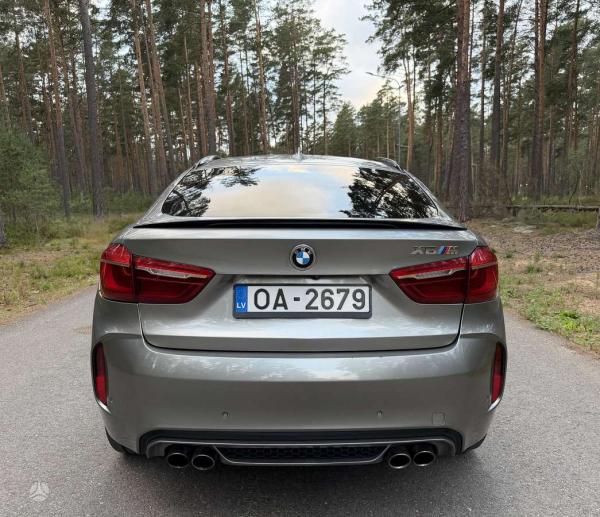 Grey BMW X6 M 2015 in Riga, with an engine capacity of 4.40 L and mileage of 180 thousand km for 28000 €, photo 5 on AUTOMOTO.COM.LV