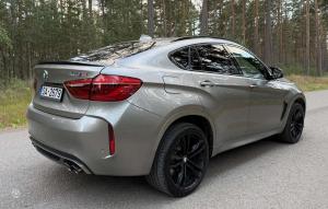 Grey BMW X6 M 2015 in Riga, with an engine capacity of 4.40 L and mileage of 180 thousand km for 28000 €, photo 7 on AUTOMOTO.COM.LV
