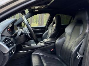 Grey BMW X6 M 2015 in Riga, with an engine capacity of 4.40 L and mileage of 180 thousand km for 28000 €, photo 22 on AUTOMOTO.COM.LV
