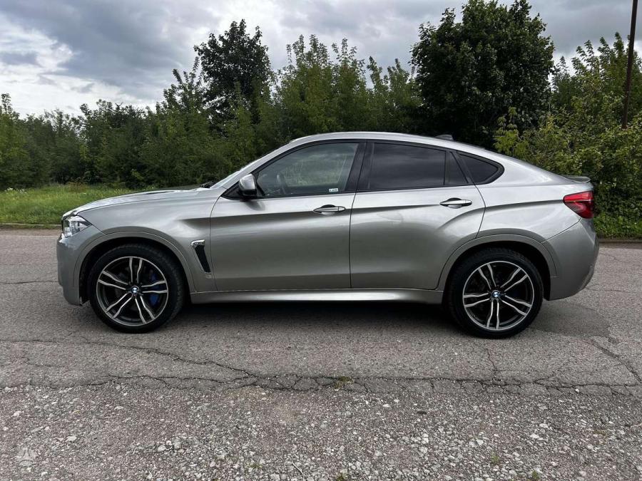 Pelēks BMW X6 M 2016 Panevēža, ar dzinēja tilpumu 4.40 L un nobraukumu 220 tūkst. km par 17200 €, foto 5 vietnē AUTOMOTO.COM.LV