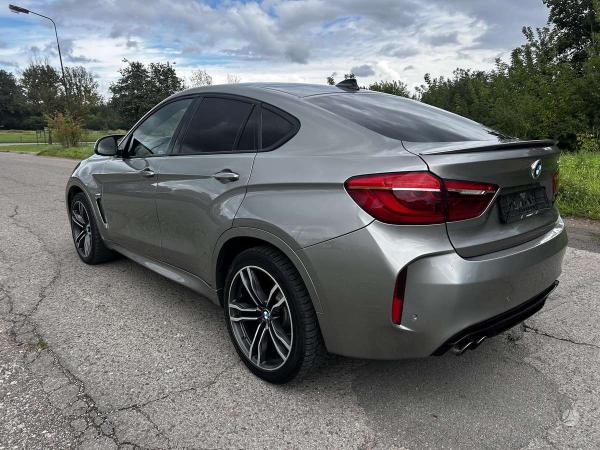 Pelēks BMW X6 M 2016 Panevēža, ar dzinēja tilpumu 4.40 L un nobraukumu 220 tūkst. km par 17200 €, foto 6 vietnē AUTOMOTO.COM.LV