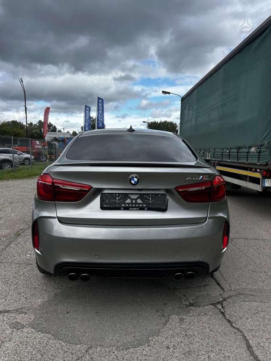 Pelēks BMW X6 M 2016 Panevēža, ar dzinēja tilpumu 4.40 L un nobraukumu 220 tūkst. km par 17200 €, foto 7 vietnē AUTOMOTO.COM.LV