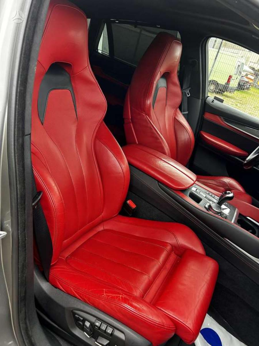 Pelēks BMW X6 M 2016 Panevēža, ar dzinēja tilpumu 4.40 L un nobraukumu 220 tūkst. km par 17200 €, foto 10 vietnē AUTOMOTO.COM.LV