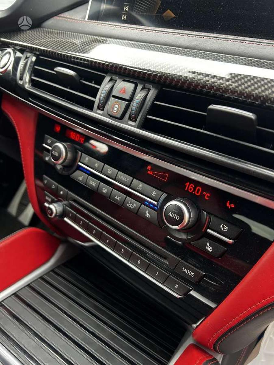 Pelēks BMW X6 M 2016 Panevēža, ar dzinēja tilpumu 4.40 L un nobraukumu 220 tūkst. km par 17200 €, foto 12 vietnē AUTOMOTO.COM.LV