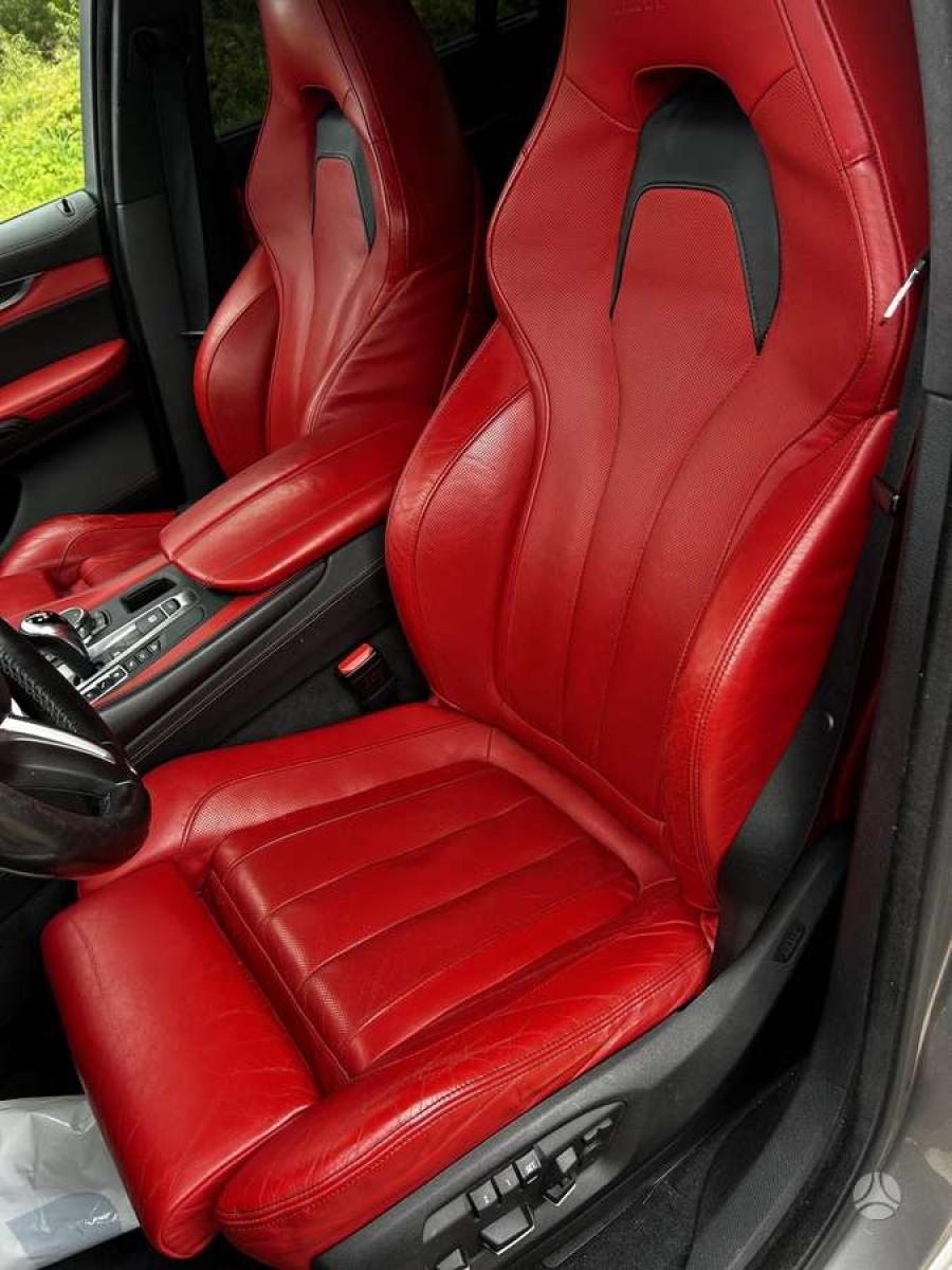 Pelēks BMW X6 M 2016 Panevēža, ar dzinēja tilpumu 4.40 L un nobraukumu 220 tūkst. km par 17200 €, foto 19 vietnē AUTOMOTO.COM.LV