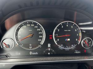Pelēks BMW X6 M 2016 Panevēža, ar dzinēja tilpumu 4.40 L un nobraukumu 220 tūkst. km par 17200 €, foto 24 vietnē AUTOMOTO.COM.LV