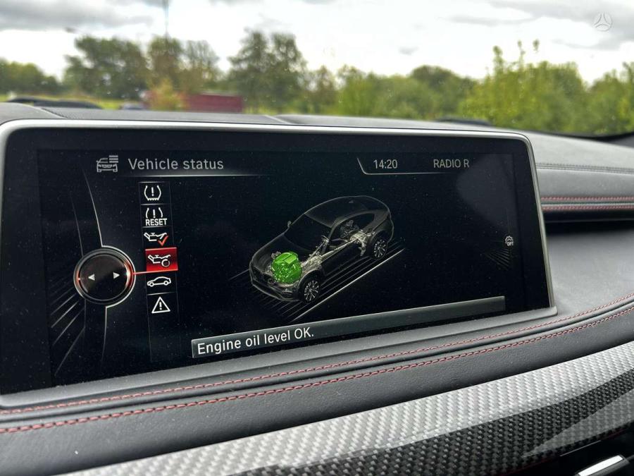 Pelēks BMW X6 M 2016 Panevēža, ar dzinēja tilpumu 4.40 L un nobraukumu 220 tūkst. km par 17200 €, foto 25 vietnē AUTOMOTO.COM.LV