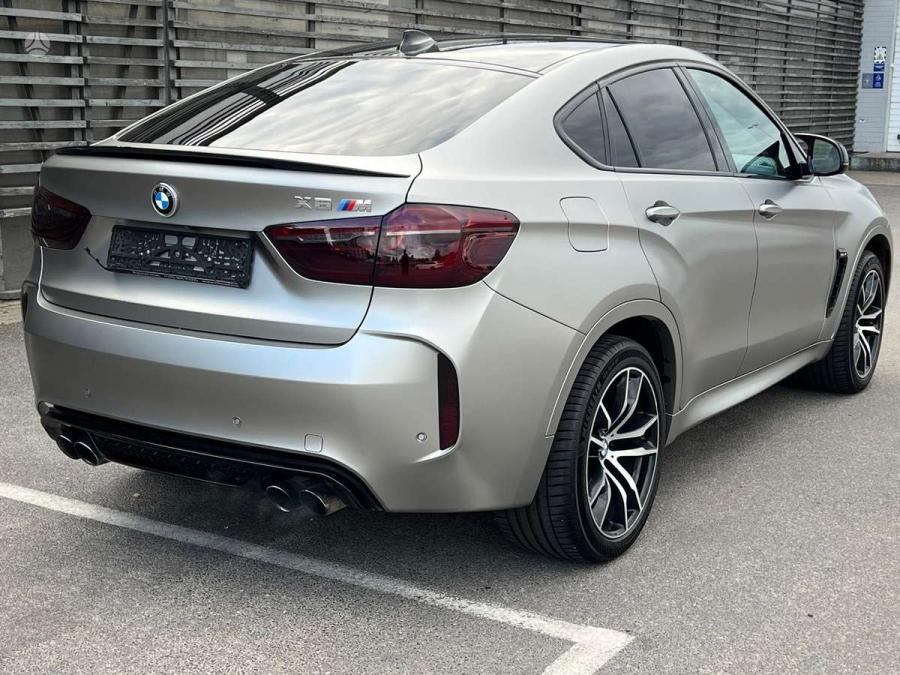 Grey BMW X6 M 2017 in Vilnius, with an engine capacity of 4.40 L and mileage of 68 thousand km for 34000 €, photo 9 on AUTOMOTO.COM.LV
