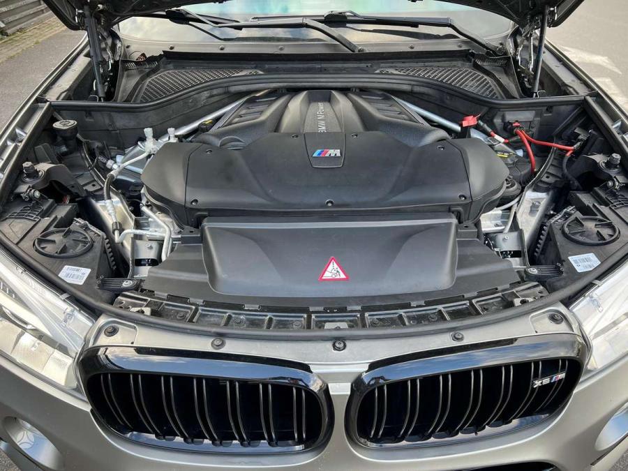 Grey BMW X6 M 2017 in Vilnius, with an engine capacity of 4.40 L and mileage of 68 thousand km for 34000 €, photo 20 on AUTOMOTO.COM.LV