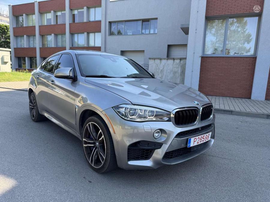 Grey BMW X6 M 2017 in Alytus, with an engine capacity of 4.40 L and mileage of 136 thousand km for 24700 €, photo 3 on AUTOMOTO.COM.LV