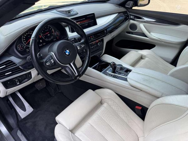 Pelēks BMW X6 M 2017 Alīta, ar dzinēja tilpumu 4.40 L un nobraukumu 136 tūkst. km par 24700 €, foto 7 vietnē AUTOMOTO.COM.LV