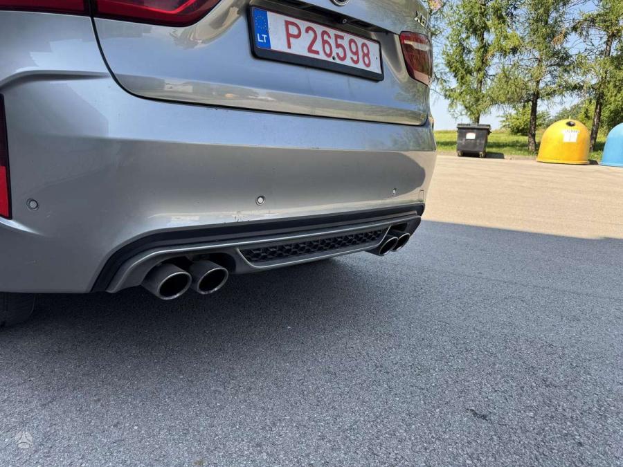 Grey BMW X6 M 2017 in Alytus, with an engine capacity of 4.40 L and mileage of 136 thousand km for 24700 €, photo 40 on AUTOMOTO.COM.LV