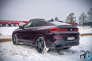 Violet BMW X6 M 2020 in Riga, with an engine capacity of 3.00 L and mileage of 77 thousand km for 56990 €, photo 2 on AUTOMOTO.COM.LV