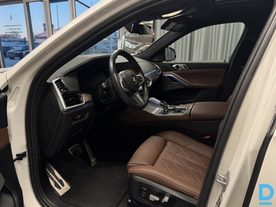 Balts BMW X6 M 2023 Mārupe, ar dzinēja tilpumu 3.00 L un nobraukumu 52 tūkst. km par 69990 €, foto 5 vietnē AUTOMOTO.COM.LV