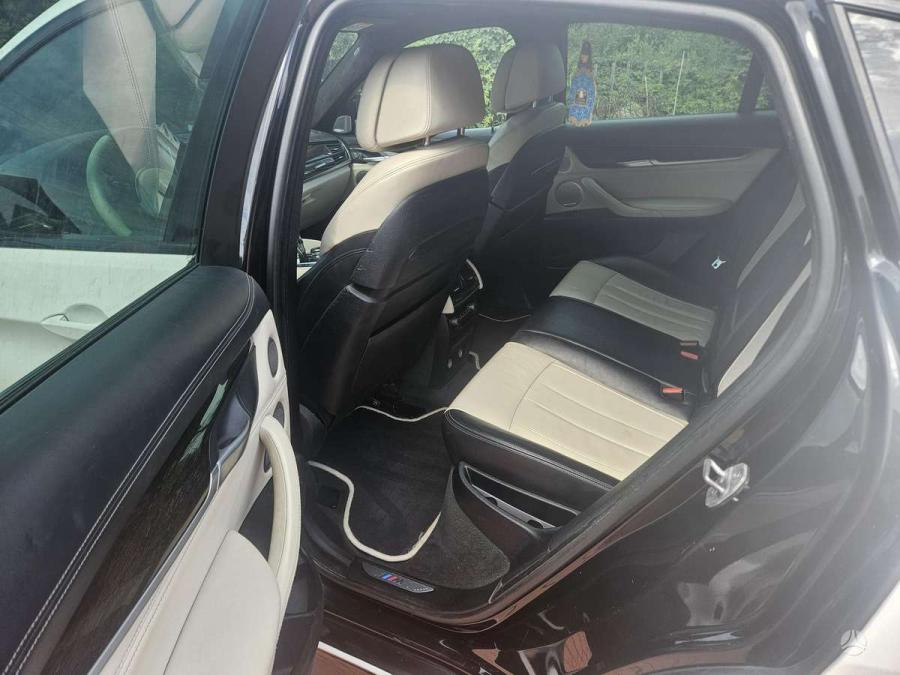 Balts BMW X6 M 2015 Elektrėnai, ar dzinēja tilpumu 2.99 L un nobraukumu 396 tūkst. km par 22499 €, foto 9 vietnē AUTOMOTO.COM.LV