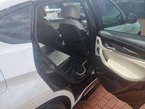 Balts BMW X6 M 2015 Elektrėnai, ar dzinēja tilpumu 2.99 L un nobraukumu 396 tūkst. km par 22499 €, foto 11 vietnē AUTOMOTO.COM.LV