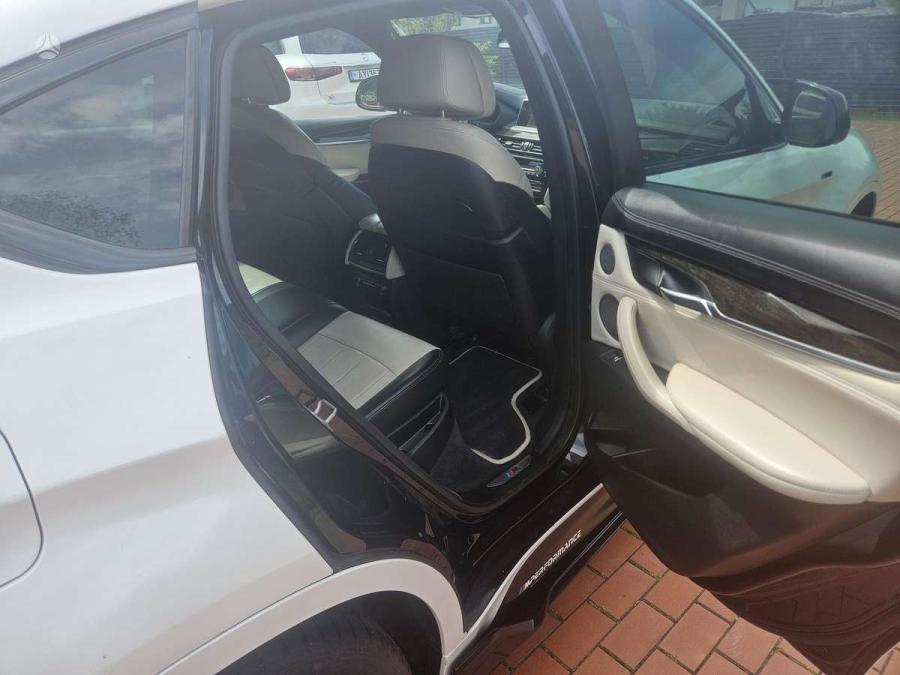 Balts BMW X6 M 2015 Elektrėnai, ar dzinēja tilpumu 2.99 L un nobraukumu 396 tūkst. km par 22499 €, foto 11 vietnē AUTOMOTO.COM.LV