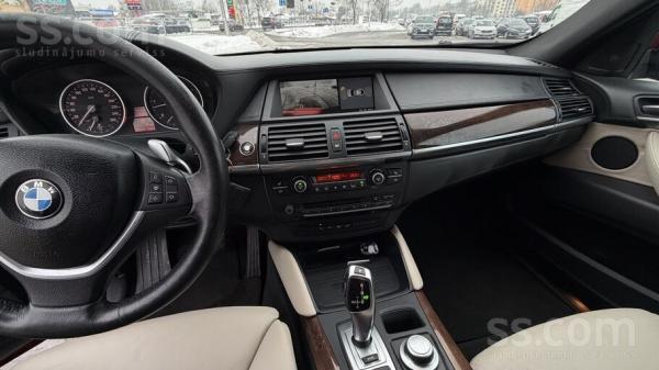 Sarkans BMW X6 2008 Rīga, ar dzinēja tilpumu 3.50 L un nobraukumu 326 tūkst. km par 8500 €, foto 7 vietnē AUTOMOTO.COM.LV