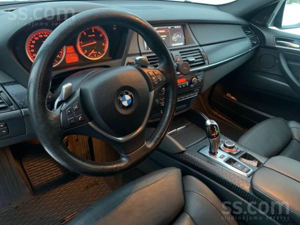 Sarkans BMW X6 2008 Rīga, ar dzinēja tilpumu 3.00 L un nobraukumu 260 tūkst. km par 10600 €, foto 7 vietnē AUTOMOTO.COM.LV