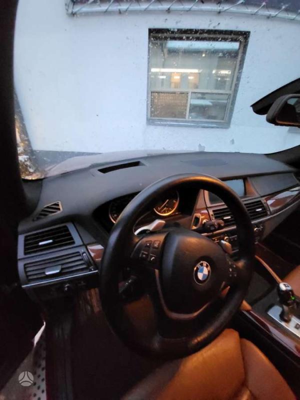 Sarkans BMW X6 2009 Kauņa, ar dzinēja tilpumu 2.99 L un nobraukumu 407 tūkst. km par 11000 €, foto 10 vietnē AUTOMOTO.COM.LV