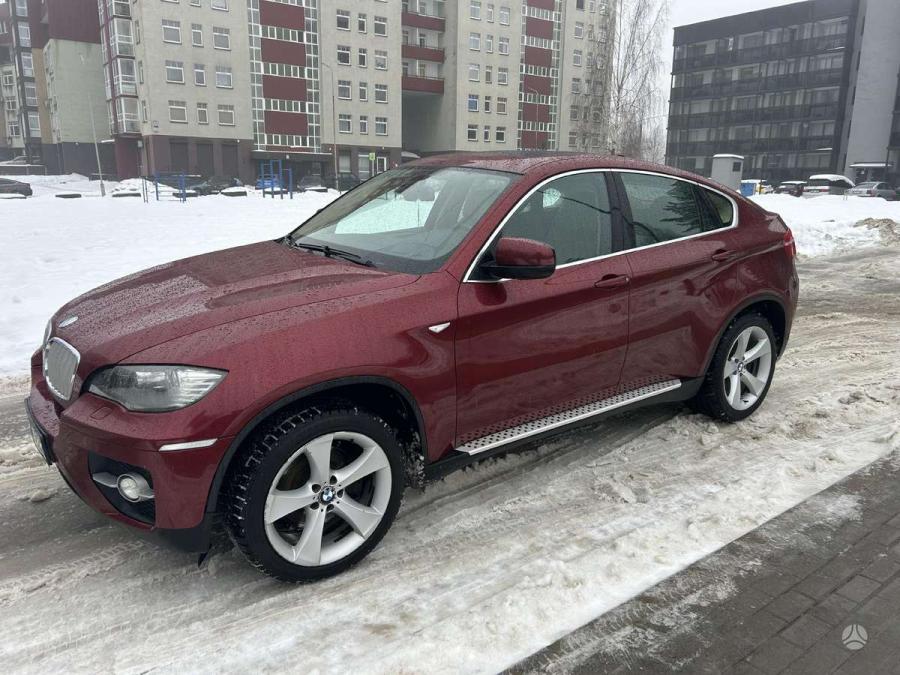Red BMW X6 2009 in Vilnius, with an engine capacity of 2.99 L and mileage of 278 thousand km for 10300 €, photo 1 on AUTOMOTO.COM.LV