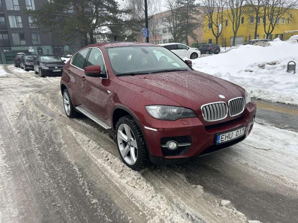 Red BMW X6 2009 in Vilnius, with an engine capacity of 2.99 L and mileage of 278 thousand km for 10300 €, photo 4 on AUTOMOTO.COM.LV