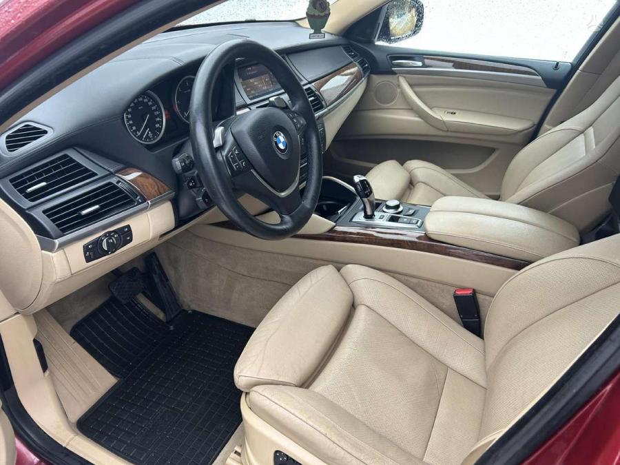 Sarkans BMW X6 2009 Viļņa, ar dzinēja tilpumu 2.99 L un nobraukumu 278 tūkst. km par 10300 €, foto 17 vietnē AUTOMOTO.COM.LV