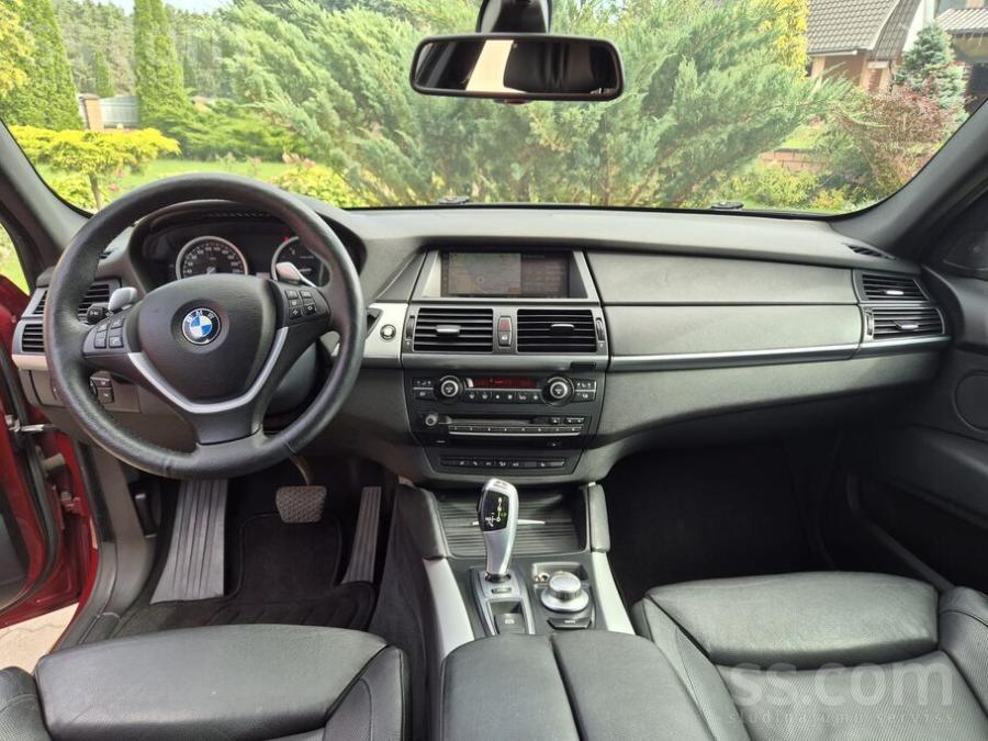 Red BMW X6 2009 in Daugavpils, with an engine capacity of 3.00 L and mileage of 315 thousand km for 11200 €, photo 8 on AUTOMOTO.COM.LV