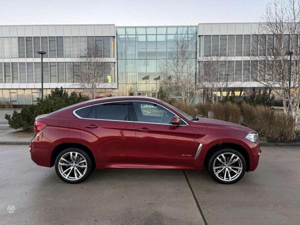 Red BMW X6 2017 in Vilnius, with an engine capacity of 2.99 L and mileage of 191 thousand km for 22900 €, photo 9 on AUTOMOTO.COM.LV