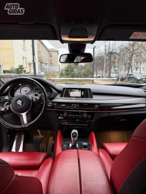 Red BMW X6 2018 in Vilnius, with an engine capacity of 3.00 L and mileage of 243 thousand km for 26200 €, photo 8 on AUTOMOTO.COM.LV