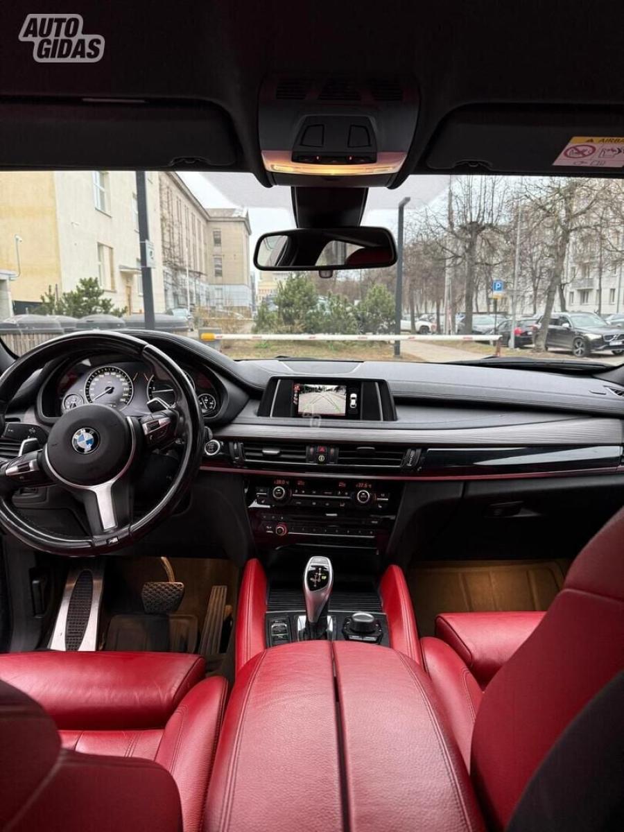 Red BMW X6 2018 in Vilnius, with an engine capacity of 3.00 L and mileage of 243 thousand km for 26200 €, photo 8 on AUTOMOTO.COM.LV