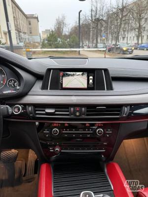 Red BMW X6 2018 in Vilnius, with an engine capacity of 3.00 L and mileage of 243 thousand km for 26200 €, photo 9 on AUTOMOTO.COM.LV