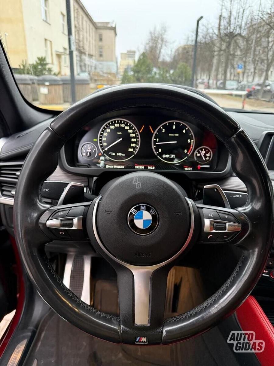 Red BMW X6 2018 in Vilnius, with an engine capacity of 3.00 L and mileage of 243 thousand km for 26200 €, photo 10 on AUTOMOTO.COM.LV