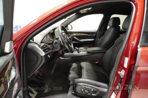 Sarkans BMW X6 2018 Tallina, ar dzinēja tilpumu 3.00 L un nobraukumu 149 tūkst. km par 28500 €, foto 17 vietnē AUTOMOTO.COM.LV