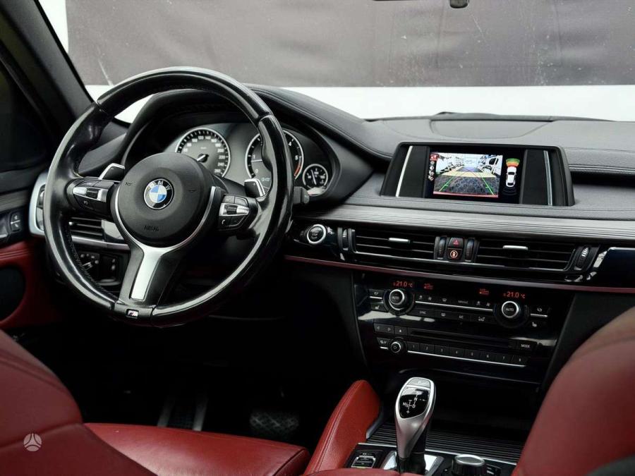 Red BMW X6 2018 in Vilnius, with an engine capacity of 2.99 L and mileage of 246 thousand km for 20950 €, photo 16 on AUTOMOTO.COM.LV